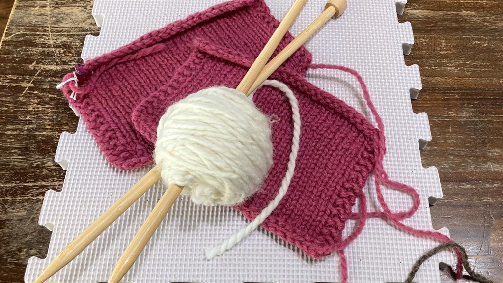 Knitting 911: Unknitting & Fixing Dropped Stitches