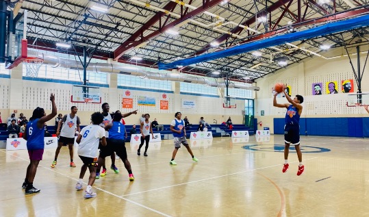 Jr. Knicks Basketball Clinic at McCarren Recreation Center (Ages: 13 to 17)